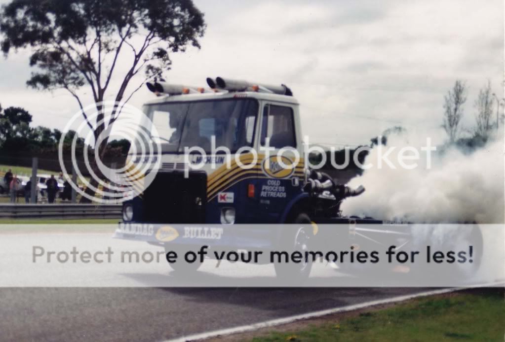 White Xpeditor Bandag Bullet - Forum - Historic Commercial Vehicle Club ...