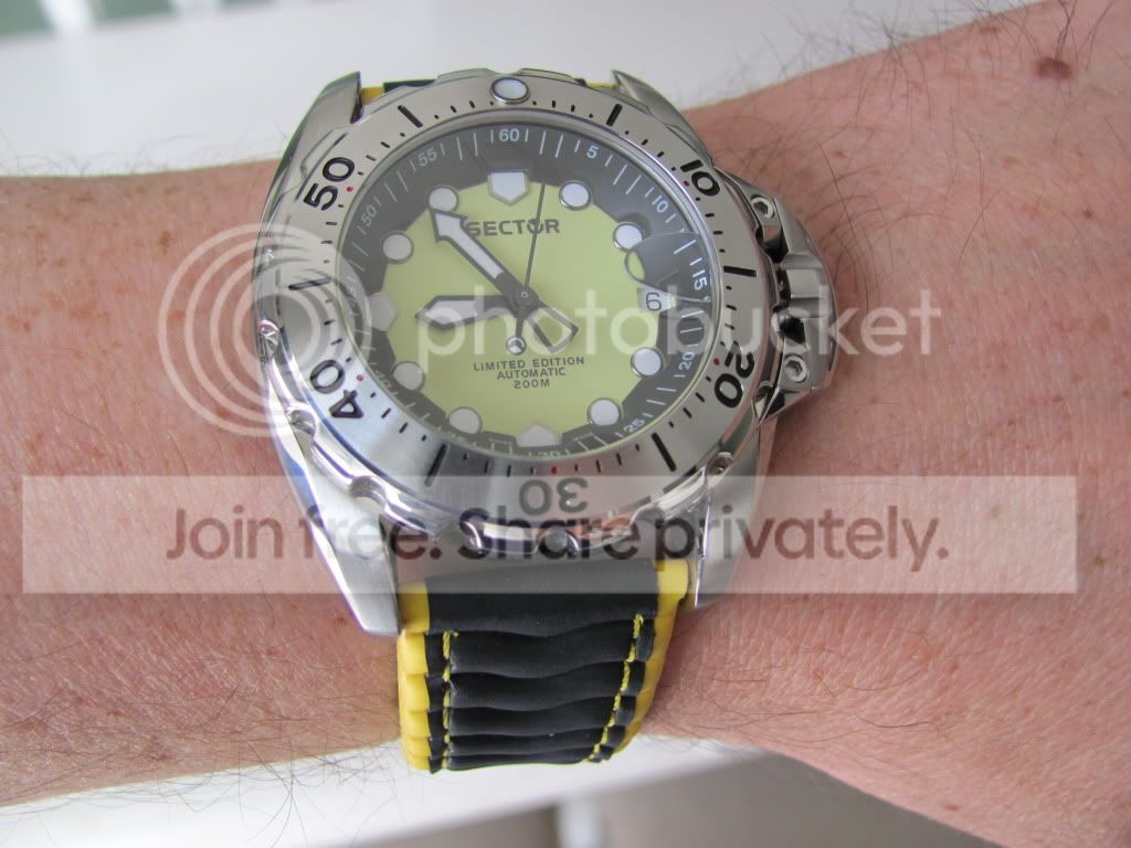 Sold! Sector 600 Dive watch limited edition - Yellow | WatchUSeek Watch ...